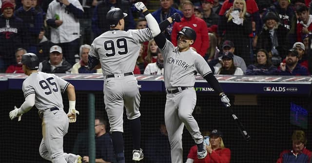 How to Take Advantage of Sportsbook Sign-Up Bonuses: Weighing Your ...